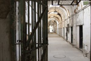 The Connection Between Prison and Poverty - The Borgen Project