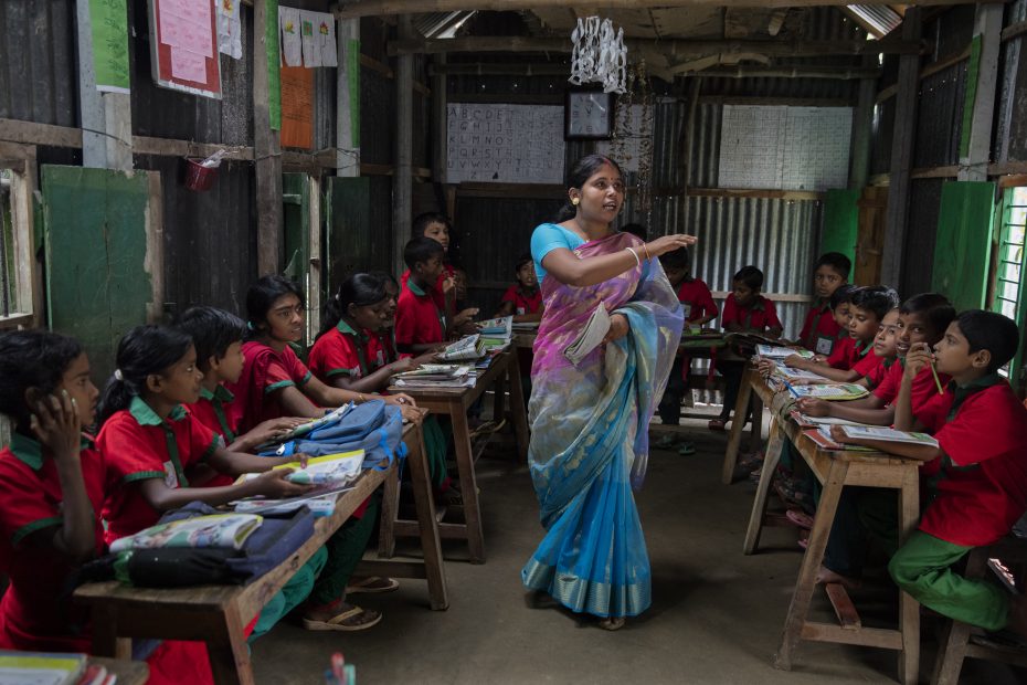 The 5 Best Careers for Fighting Poverty and Making a Difference