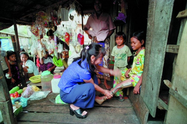 3D-Printed Prosthetic Limbs in Cambodia - The Borgen Project