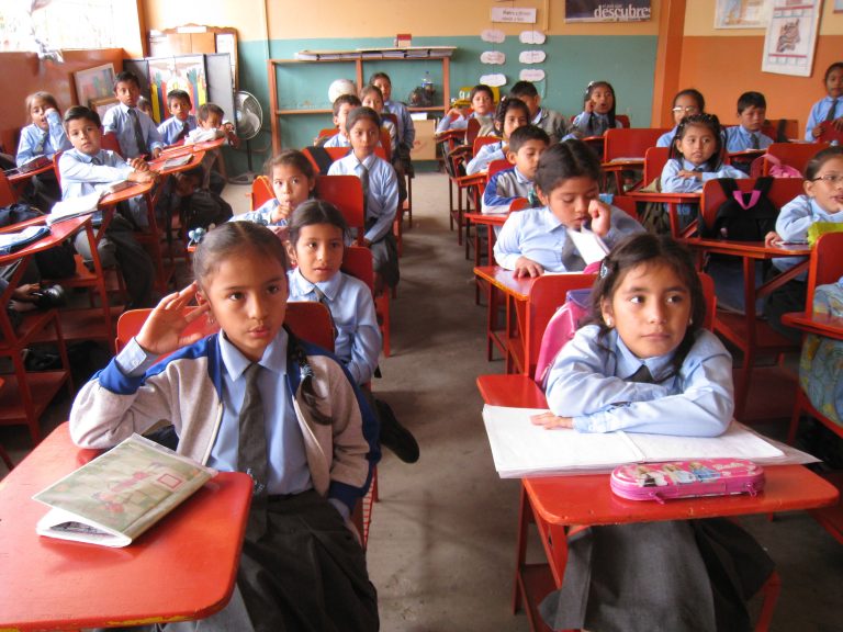 Providing Education to Displaced Children in Ecuador - The Borgen Project
