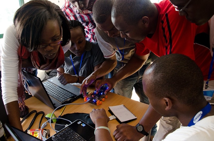 Closing the Internet Connectivity Gap in Kenya - The Borgen Project