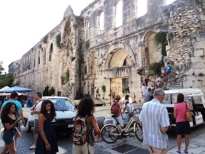 How Tourism Alleviates Poverty in Croatia - The Borgen Project