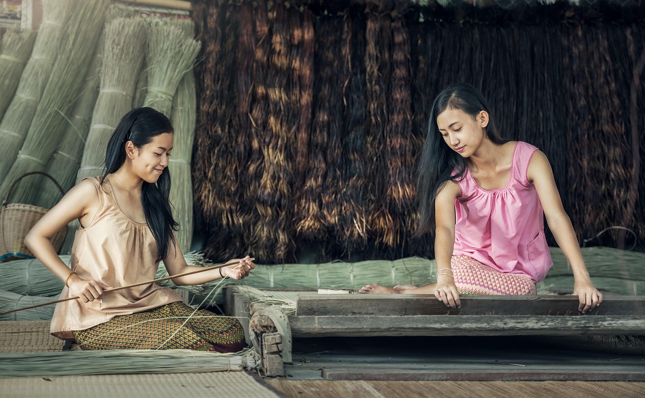 Thai Handicrafts Online: Selling Culture, Escaping Poverty - The Borgen Project