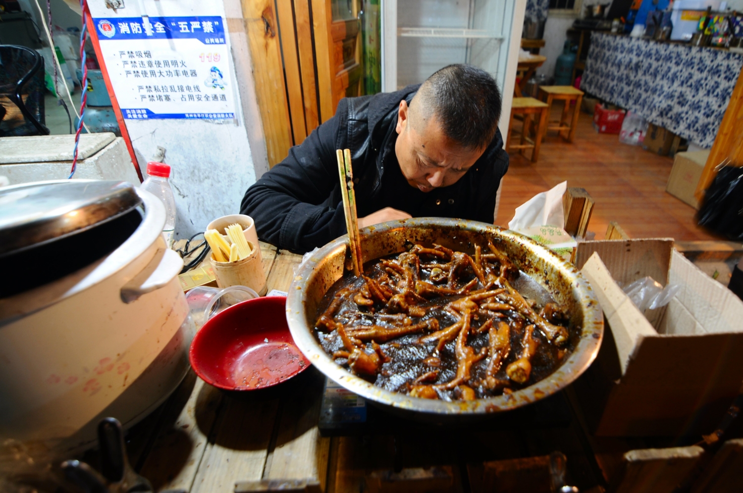 Solving Poverty in China with Traditional Cuisine - The Borgen Project
